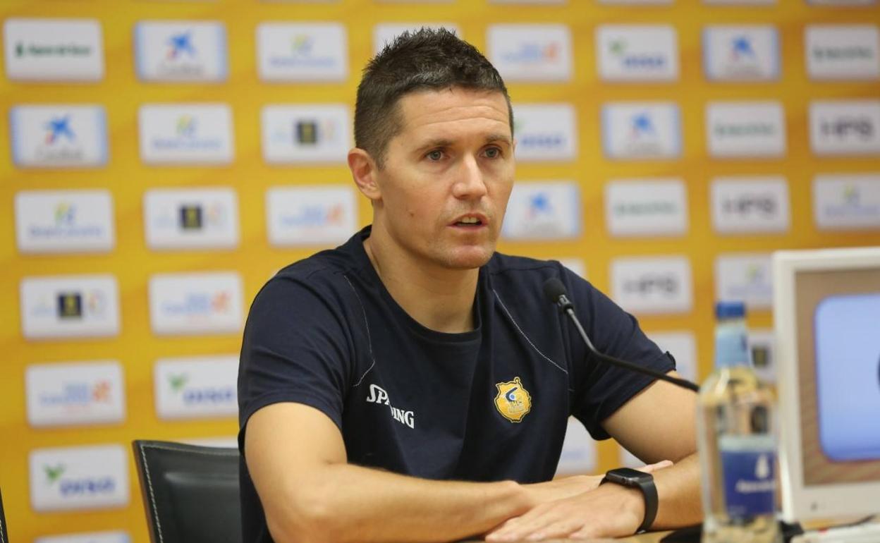 Lakovic: «La clave para ganar en Girona será la defensa sobre Marc Gasol» | Canarias7